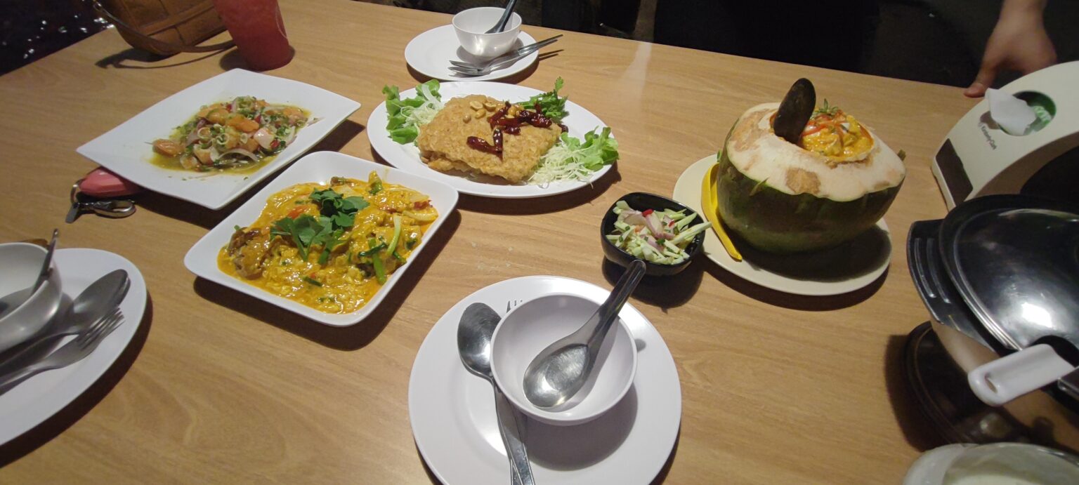 美味しいご飯と絶景を堪能！パタヤのPa Boon Caféが素敵すぎる｜パタヤナイトライフ